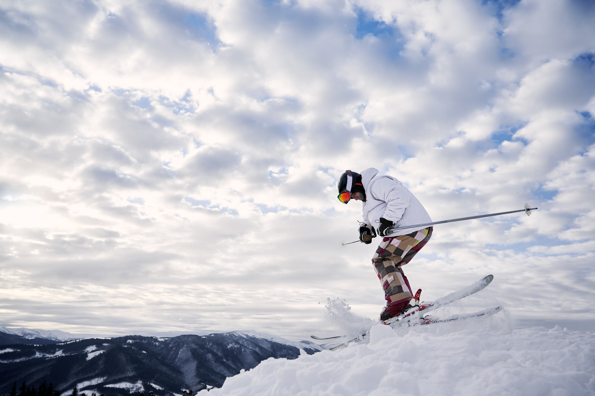 Skiers' and Snowboarders' Travel Guide to Netherlands - SnowNations