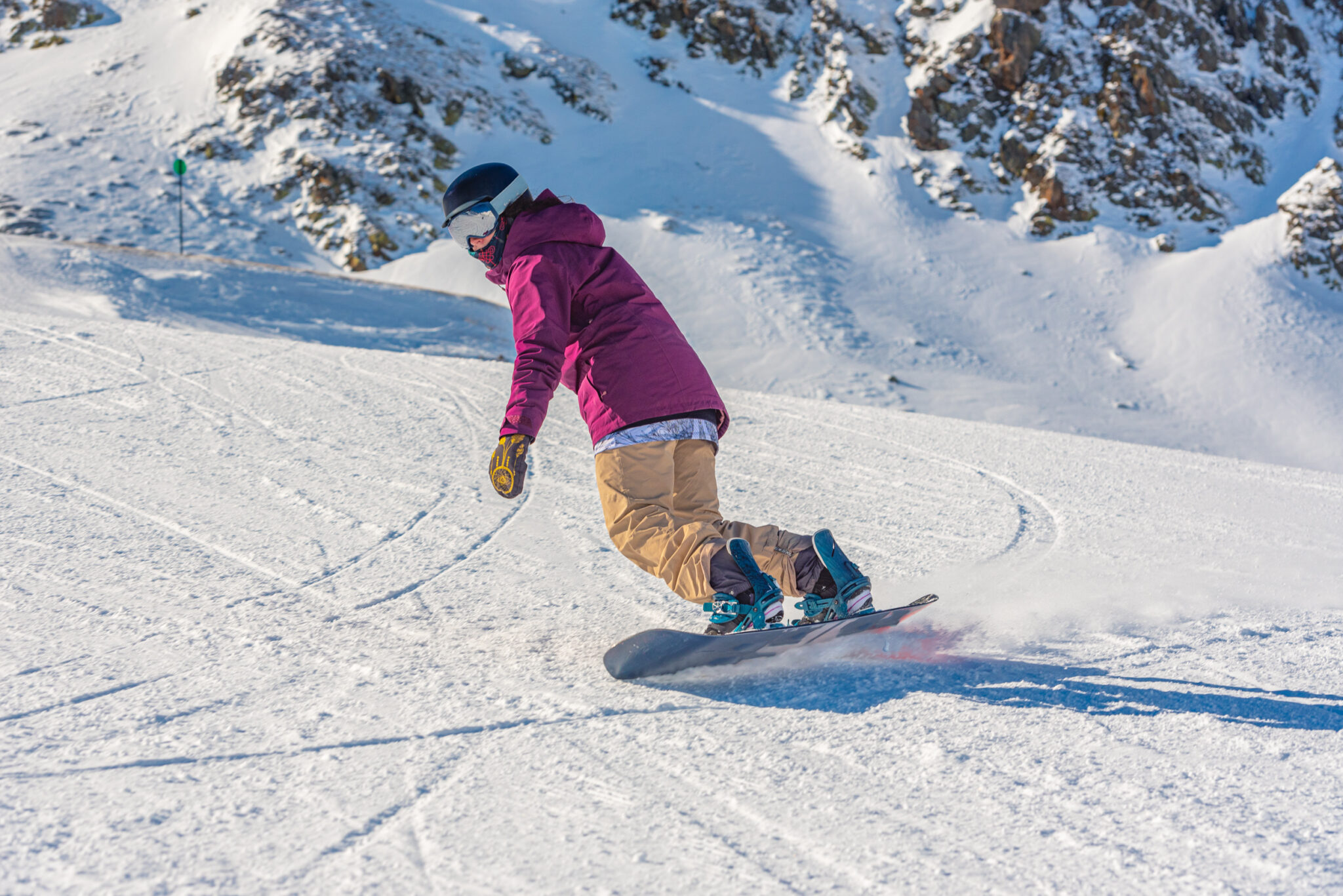 Your Ski and Snowboard Guide to the Mountains - Snownations - SnowNations